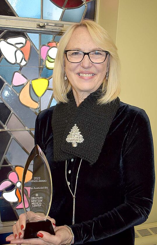 Honoring a legend | News, Sports, Jobs - The Journal